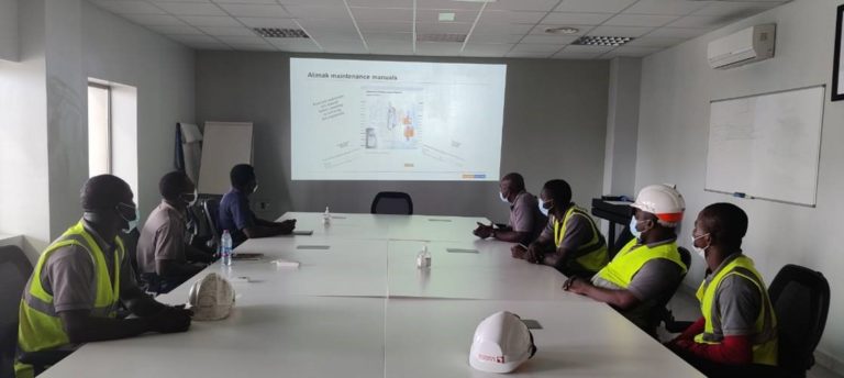 PATERSON SIMONS, WITH ALIMAK SERVICE, EXECUTE SUCCESSFUL REFRESHER ...