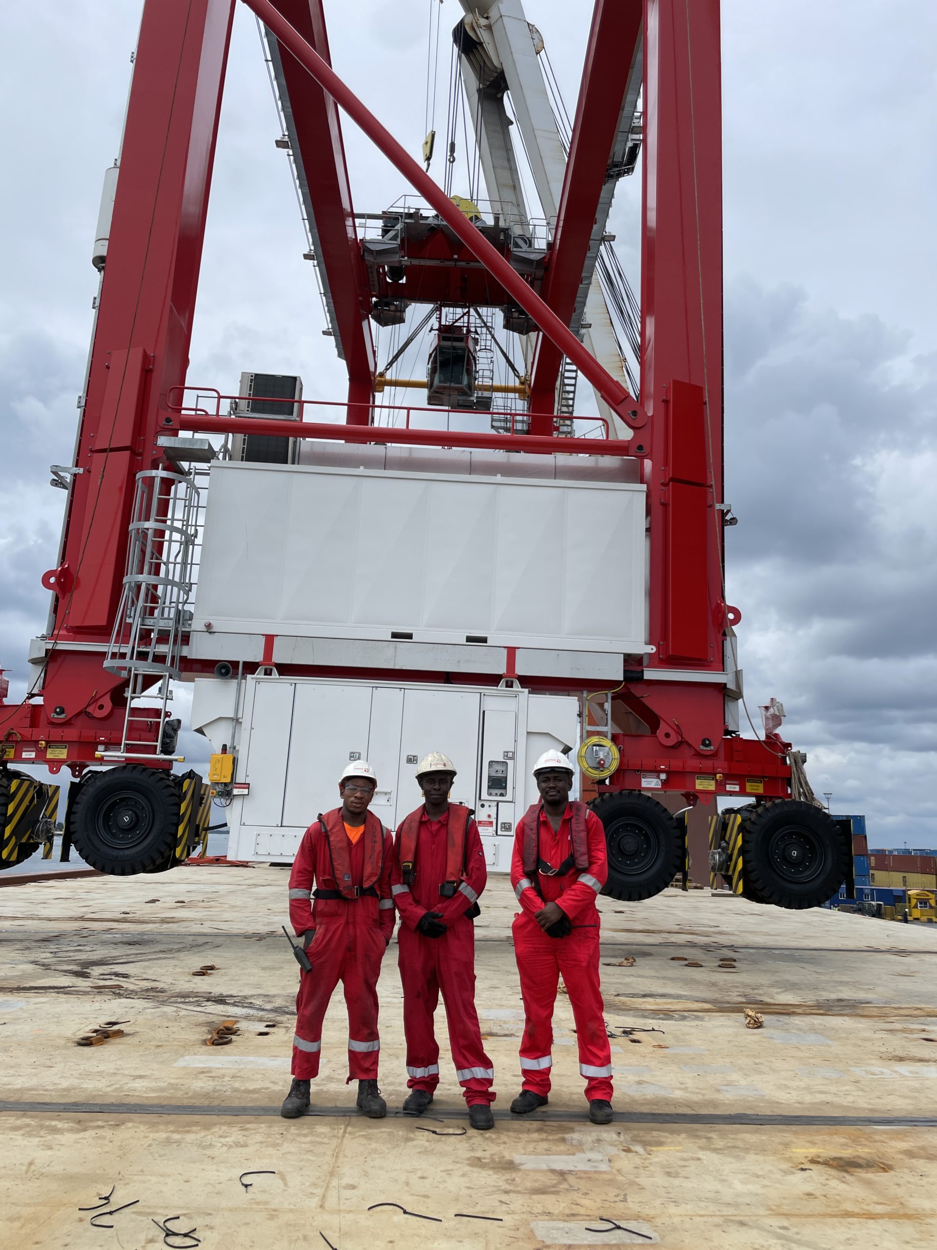 PATERSON SIMONS TEAM SUCCESSFULLY COMMISSION & OFFLOAD TWO KONECRANES ...