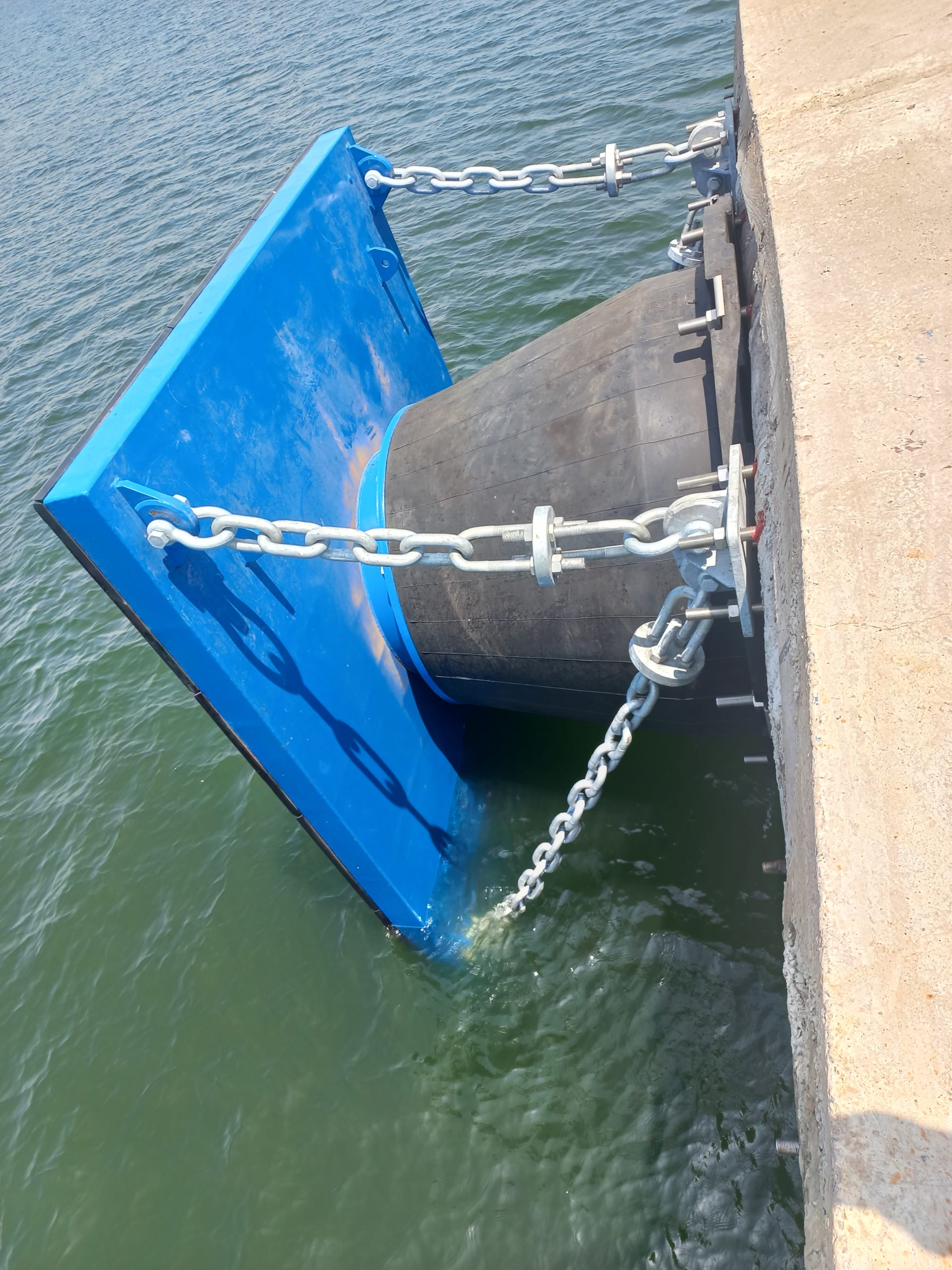 TRELLEBORG FENDERS INSTALLED AT GHANA PORTS & HARBOURS AUTHORITY, IN ...
